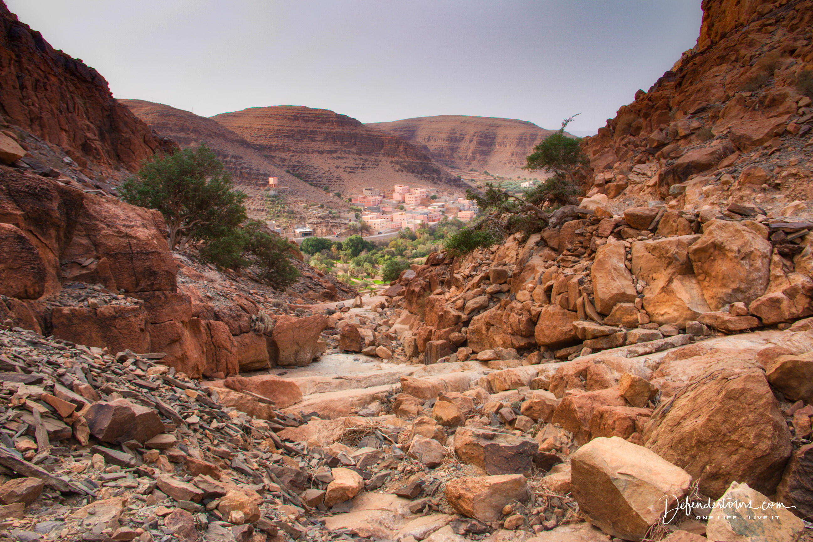 Amtoudi-5 – Defender Tours